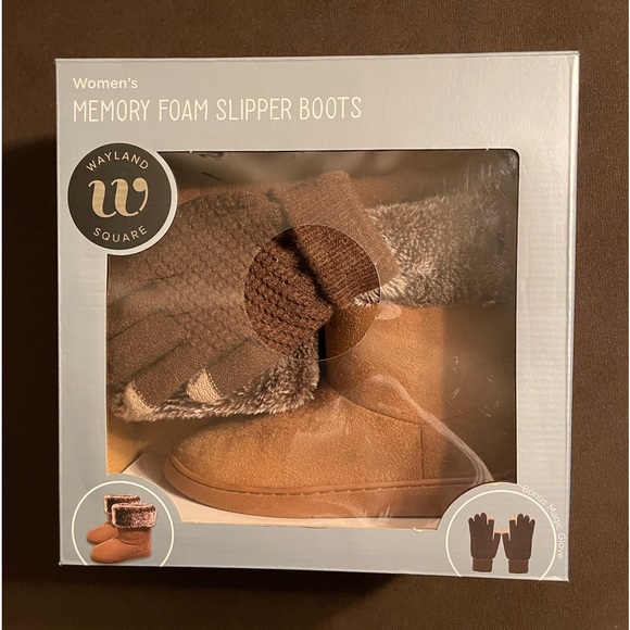 Wayland Square | Shoes | Memory Foam Slipper Boots Gloves | Poshmark